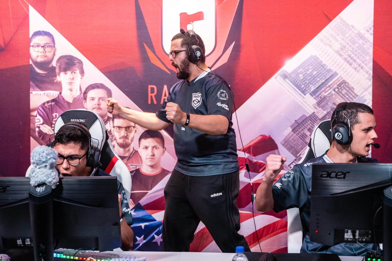 R6: MIBR vence YeaH e garante permanência na Pro League; Elevate cai ...