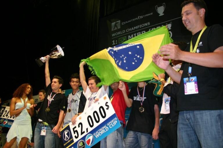 Quem é Lincoln "fnx" Lau, campeão mundial de Counter-Strike e namorado ...