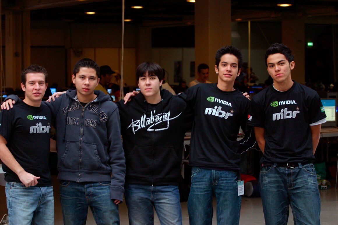 Quem é Lincoln "fnx" Lau, campeão mundial de Counter-Strike e namorado ...