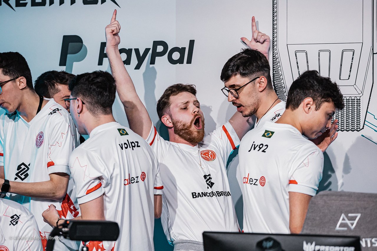 Six Invitational 2023: w7m segue invicta; FaZe e Los One vencem